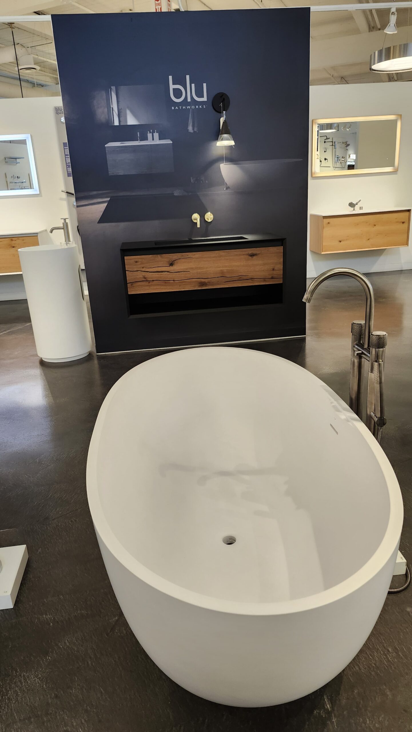 Find a Dealer - Blu Bathworks®